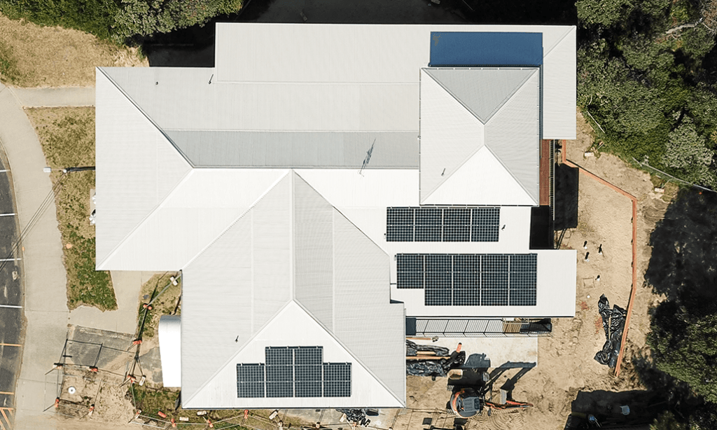 SolarHub donates a 11.2kW solar system to the “Broulee Surfers” Surf ...